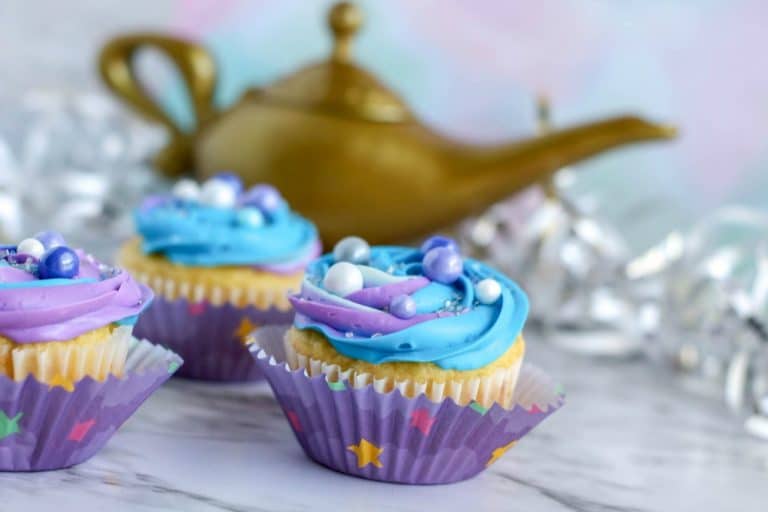 Magical Aladdin Inspired Cupcake Decoration - Love These Recipes