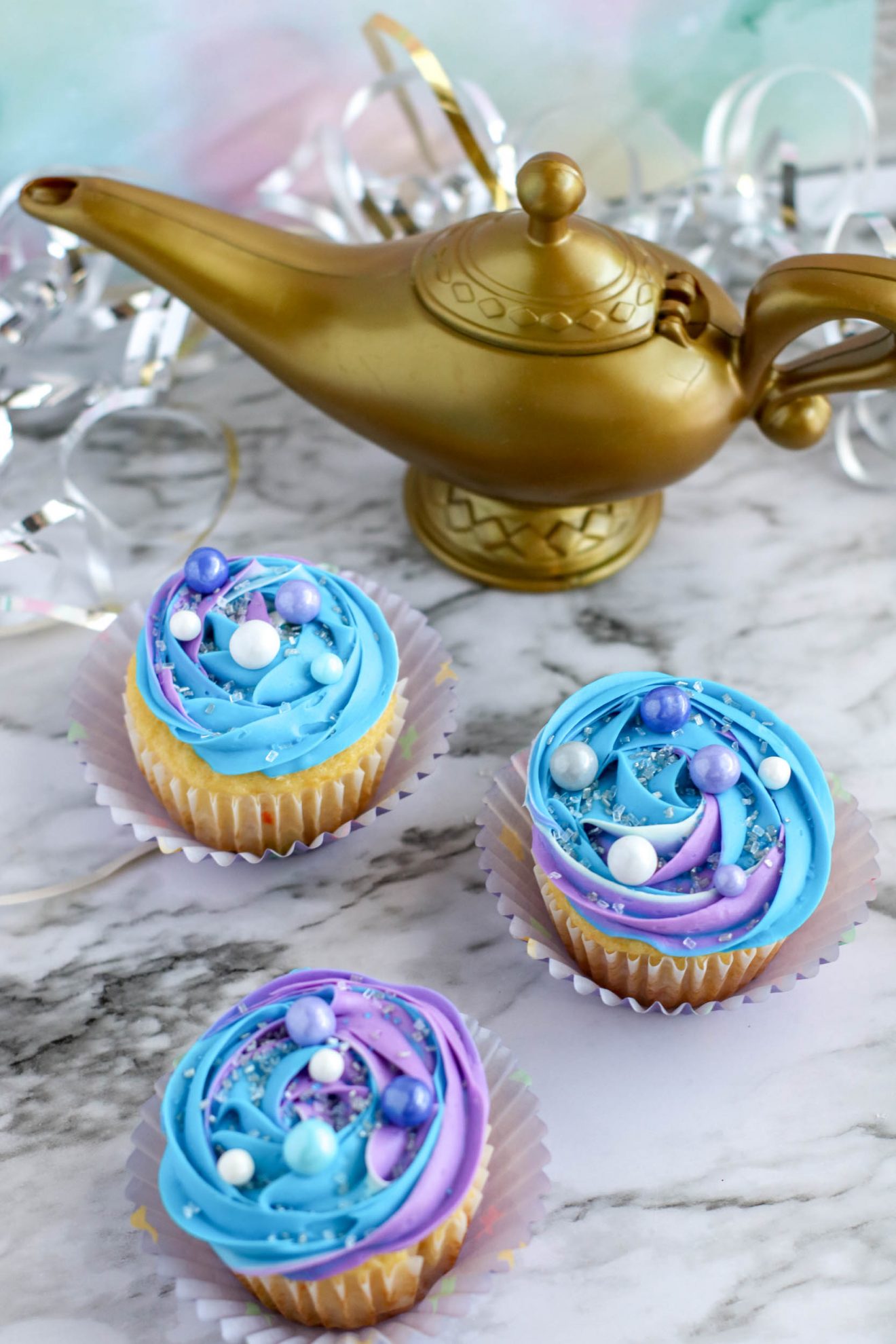 Magical Aladdin Inspired Cupcake Decoration - Love These Recipes